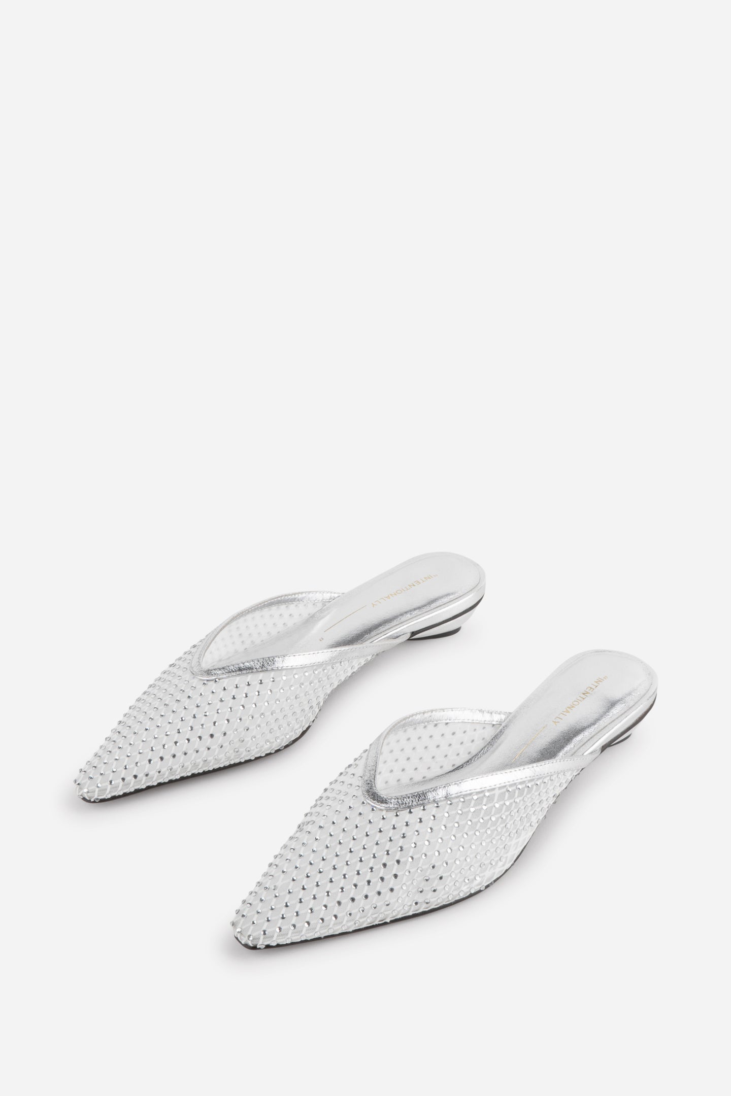 Flats – Intentionally Blank