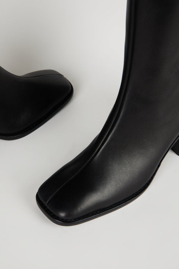 CONTOUR BOOT – Intentionally Blank