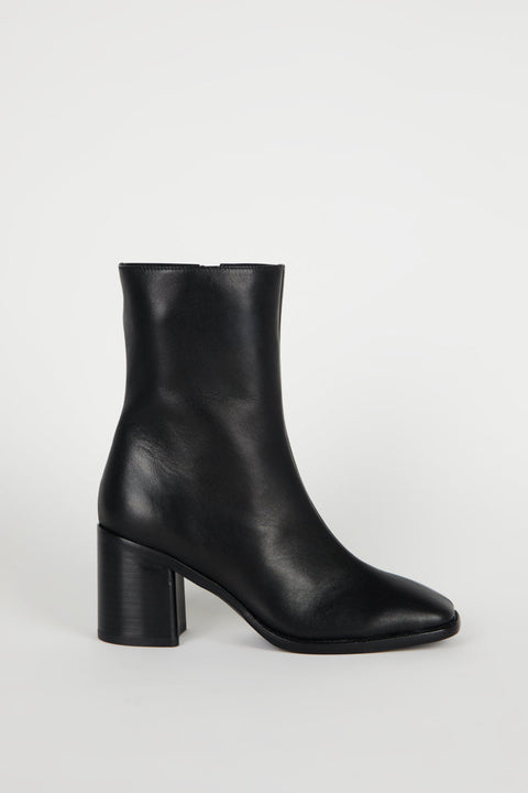 CONTOUR BOOT – Intentionally Blank