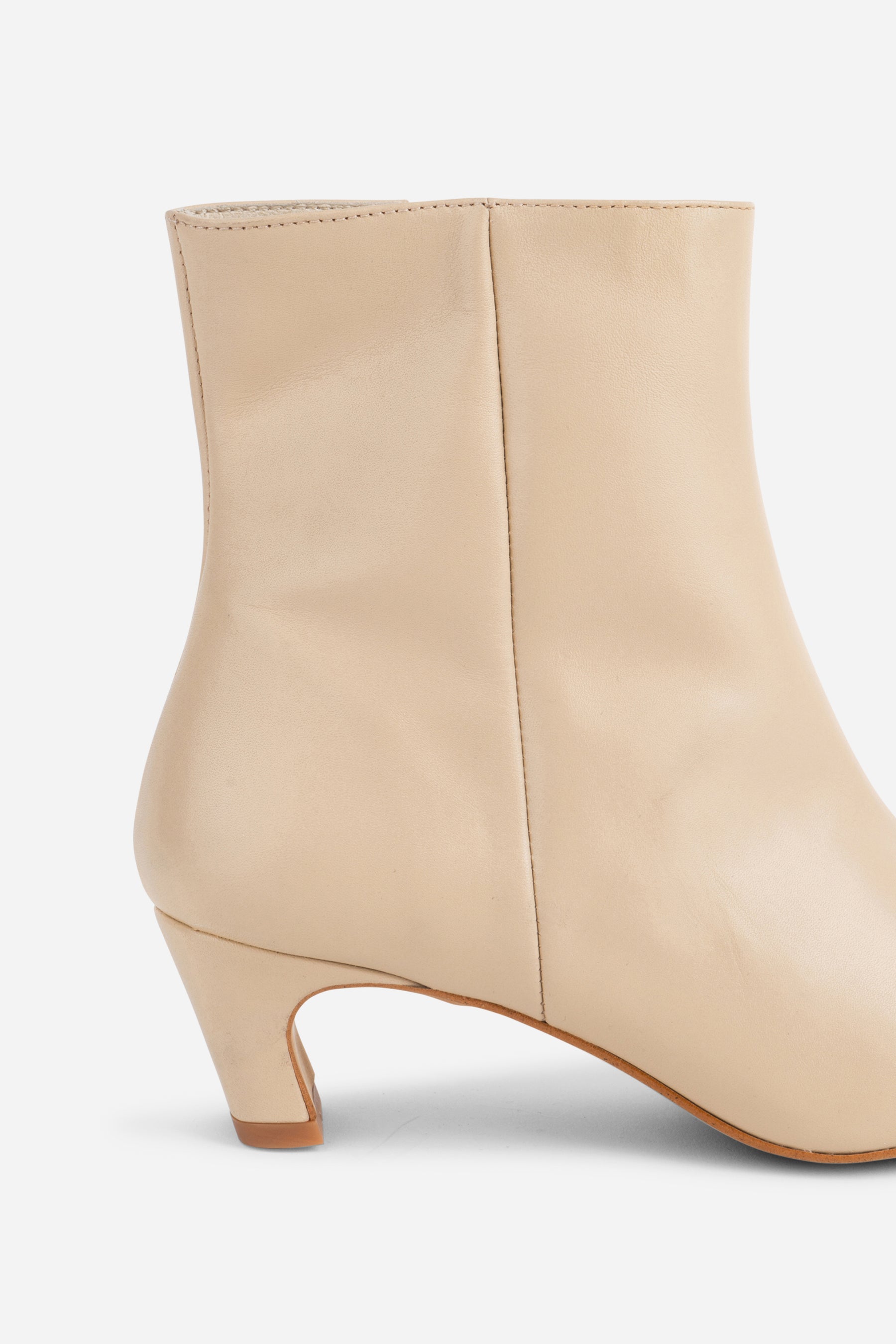 LEXI KITTEN HEEL ANKLE BOOT – Intentionally Blank