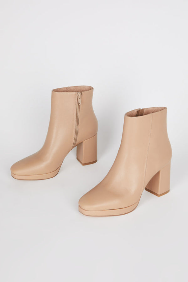 RACHEL HEELED BOOT – Intentionally Blank