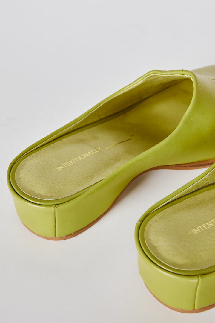 SHIFT LEATHER BUBBLE CLOG – Intentionally Blank