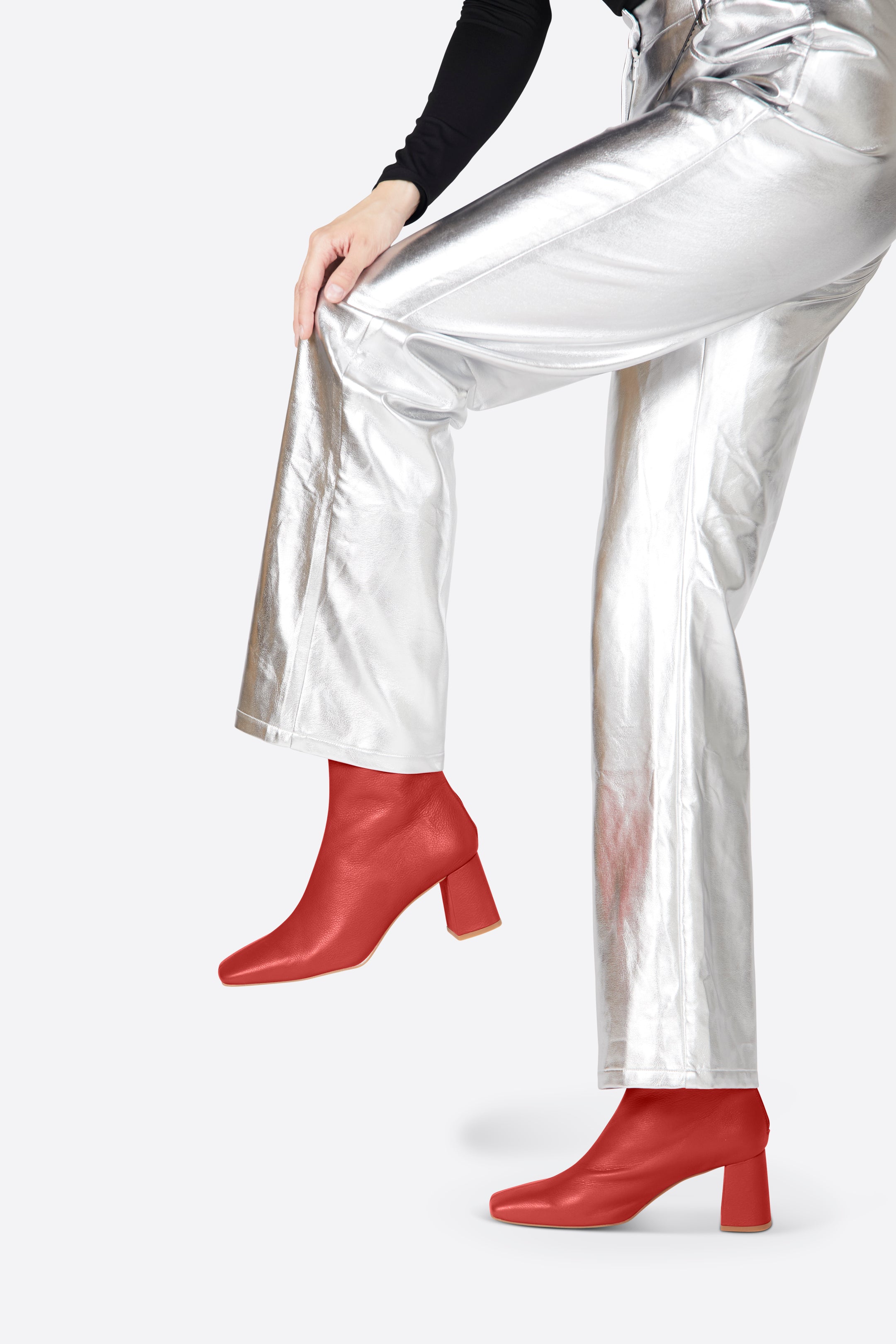 TABATHA LEATHER HEELED BOOT – Intentionally Blank