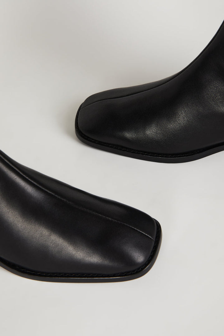 TOUR LEATHER BOOT – Intentionally Blank