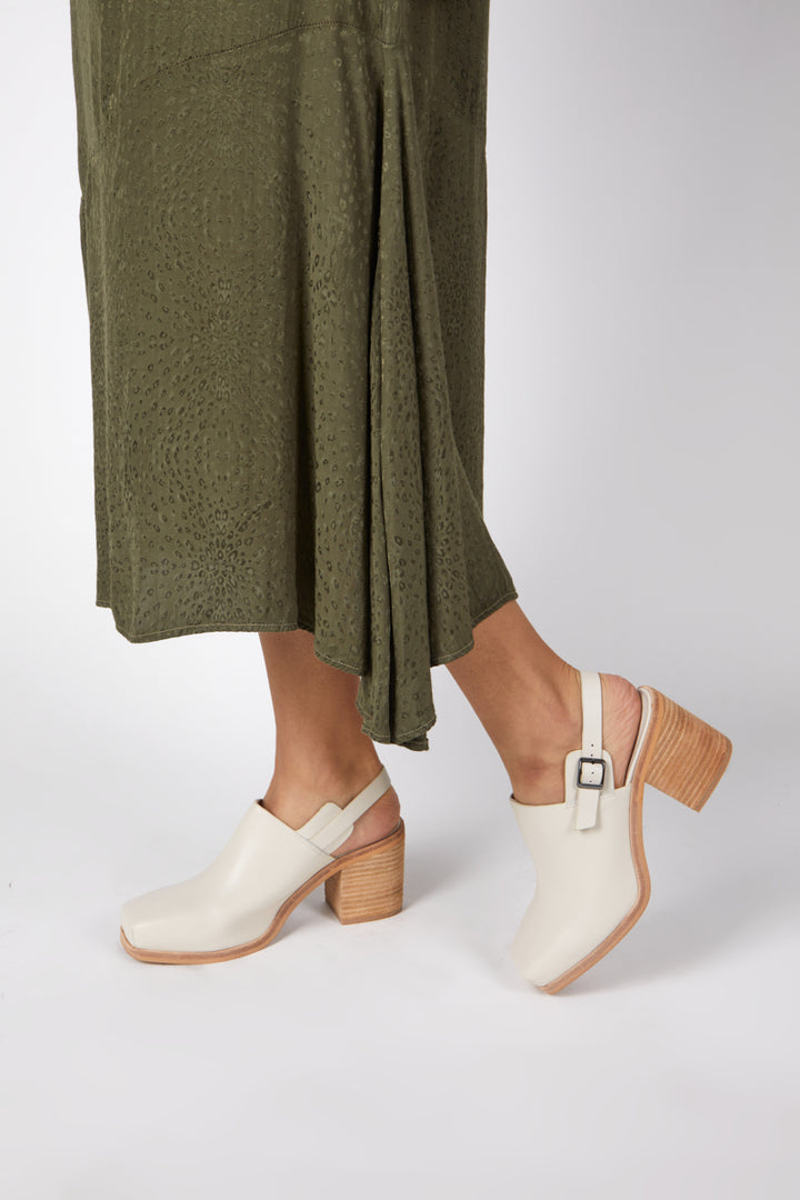 Mules – Intentionally Blank
